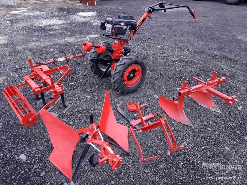 Malotraktor Vari s příslušenstvím - bazar - Hyperinzerce.cz