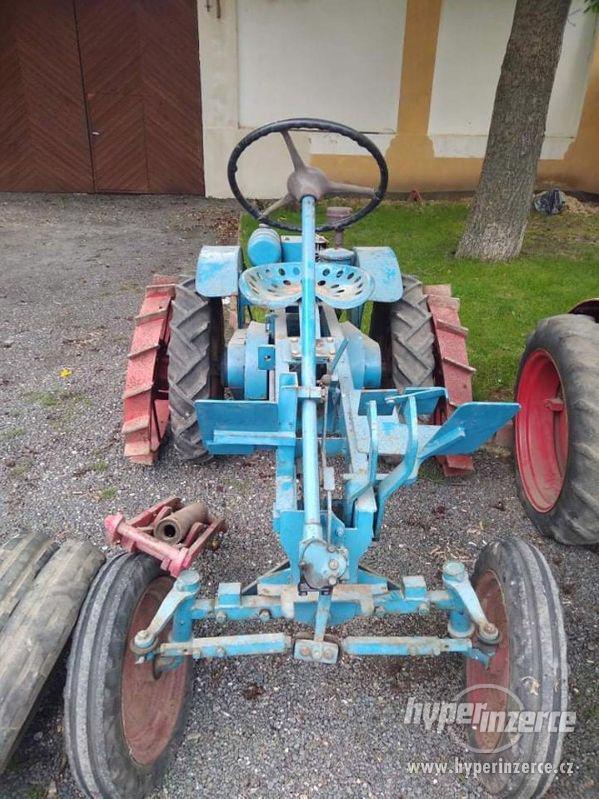 Prodám traktor - bazar - Hyperinzerce.cz