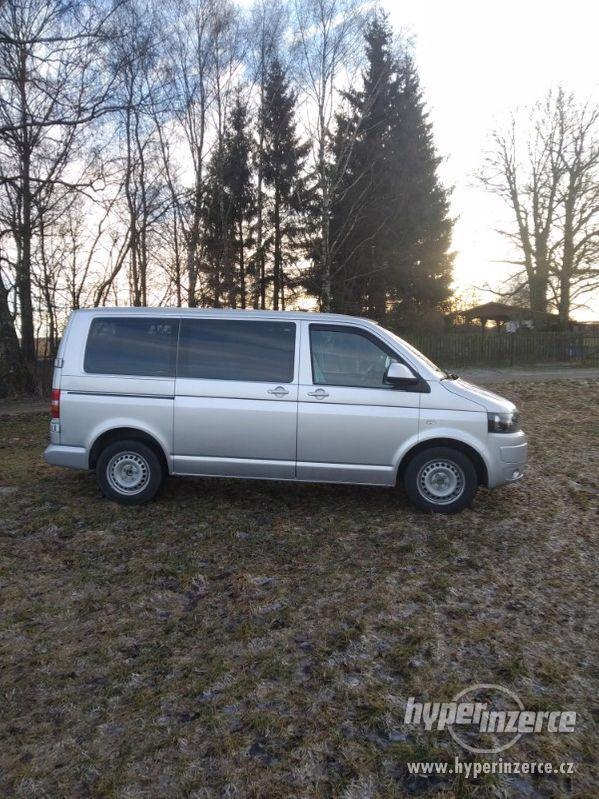 Volkswagen Transporter t5, minibus 9 míst - bazar - Hyperinzerce.cz