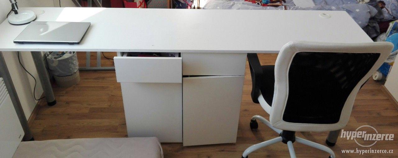 Psací stůl pro 2 děti - bazar - Hyperinzerce.cz