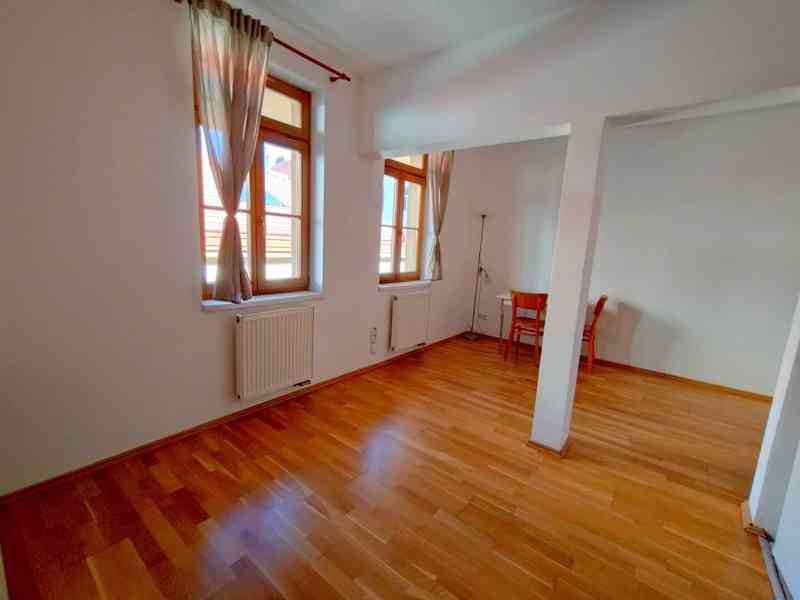 Prodej bytu v novostavbě v centru Prahy, 1+kk, Francouzská - bazar - Hyperinzerce.cz