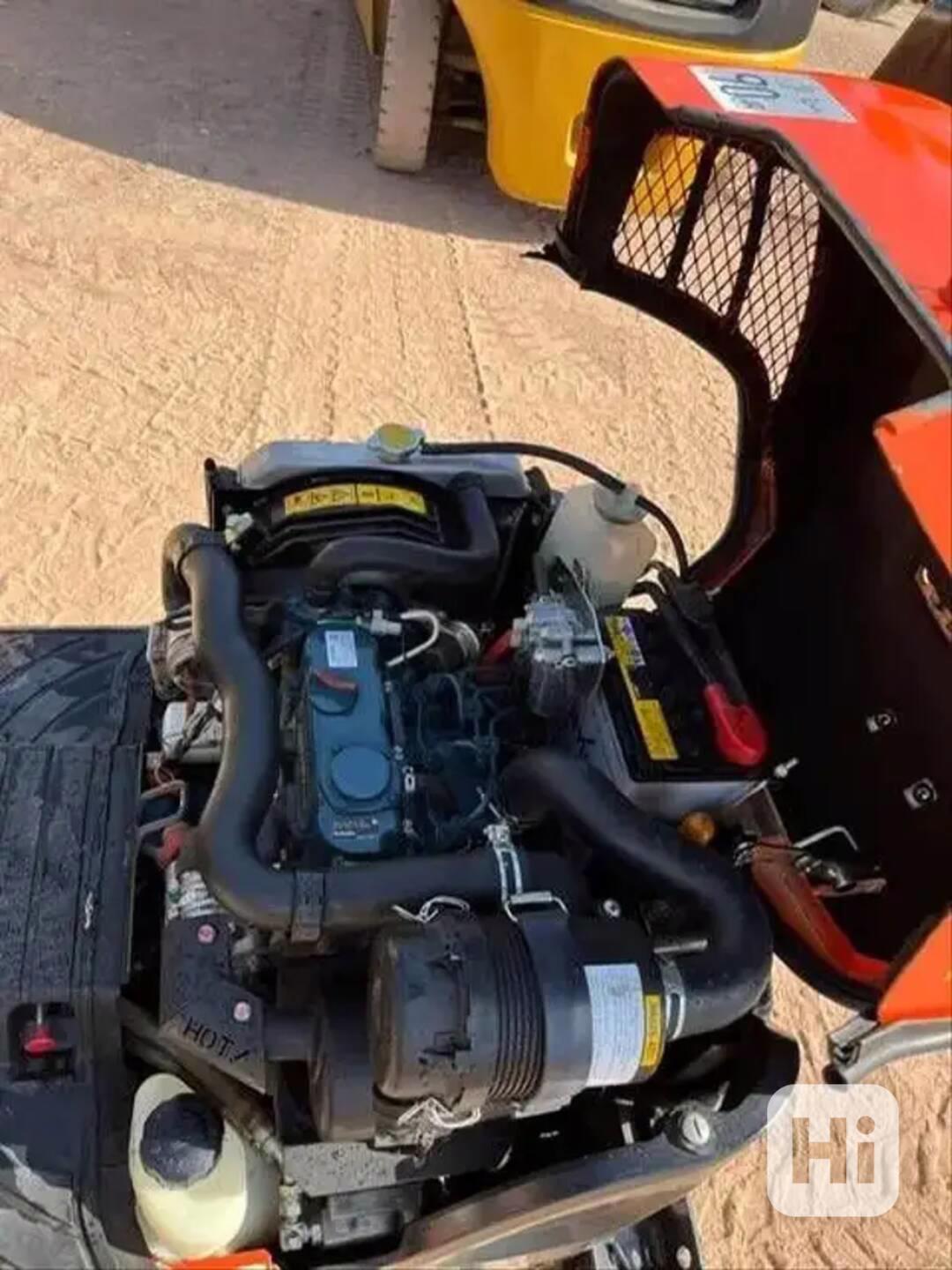 Kubota K 008-3 - bazar - Hyperinzerce.cz