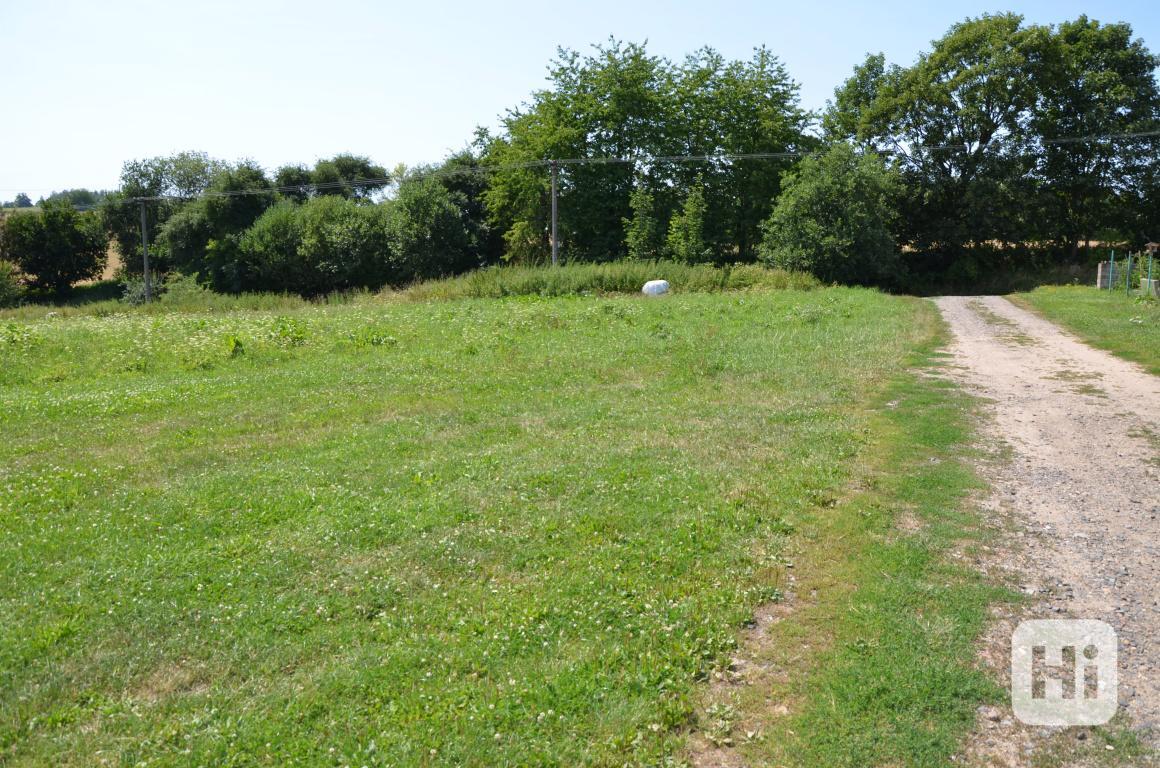 Prodej staveb. pozemku 1770m2, Květinov, okr. Havlíčkův Brod - bazar - Hyperinzerce.cz