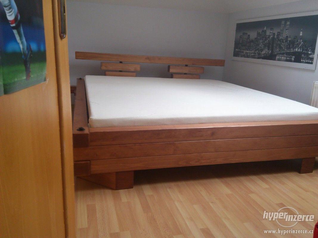 Postel masiv, dvoulužko, manželská postel - bazar - Hyperinzerce.cz