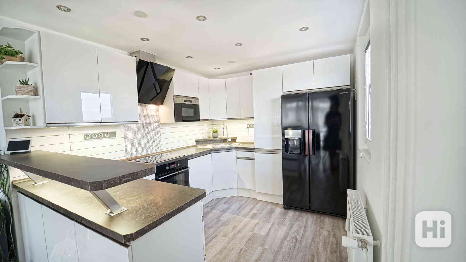 Byt 4+kk - 110 m² včetně garáže naproti domu-centrum Berouna - bazar - Hyperinzerce.cz