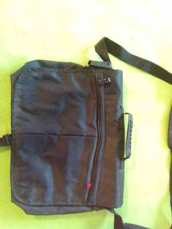 Taška pánská přes rameno - bazar - Hyperinzerce.cz