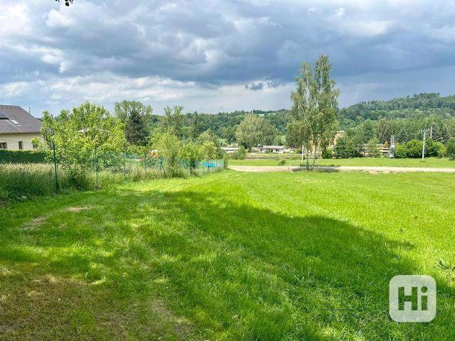 Stavební pozemek o velikosti 1086 m2 v obci Pohled - bazar - Hyperinzerce.cz