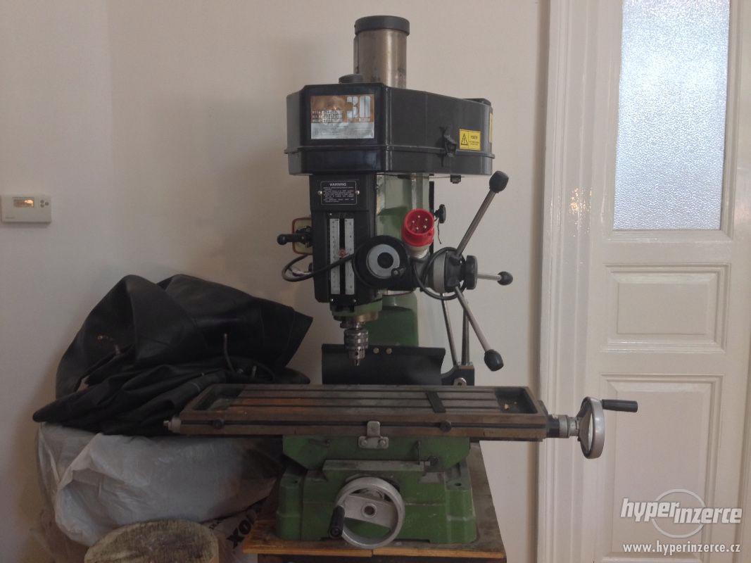 Stolní vrtačko-frézka md-30b, téměř nepoužitá - bazar - Hyperinzerce.cz