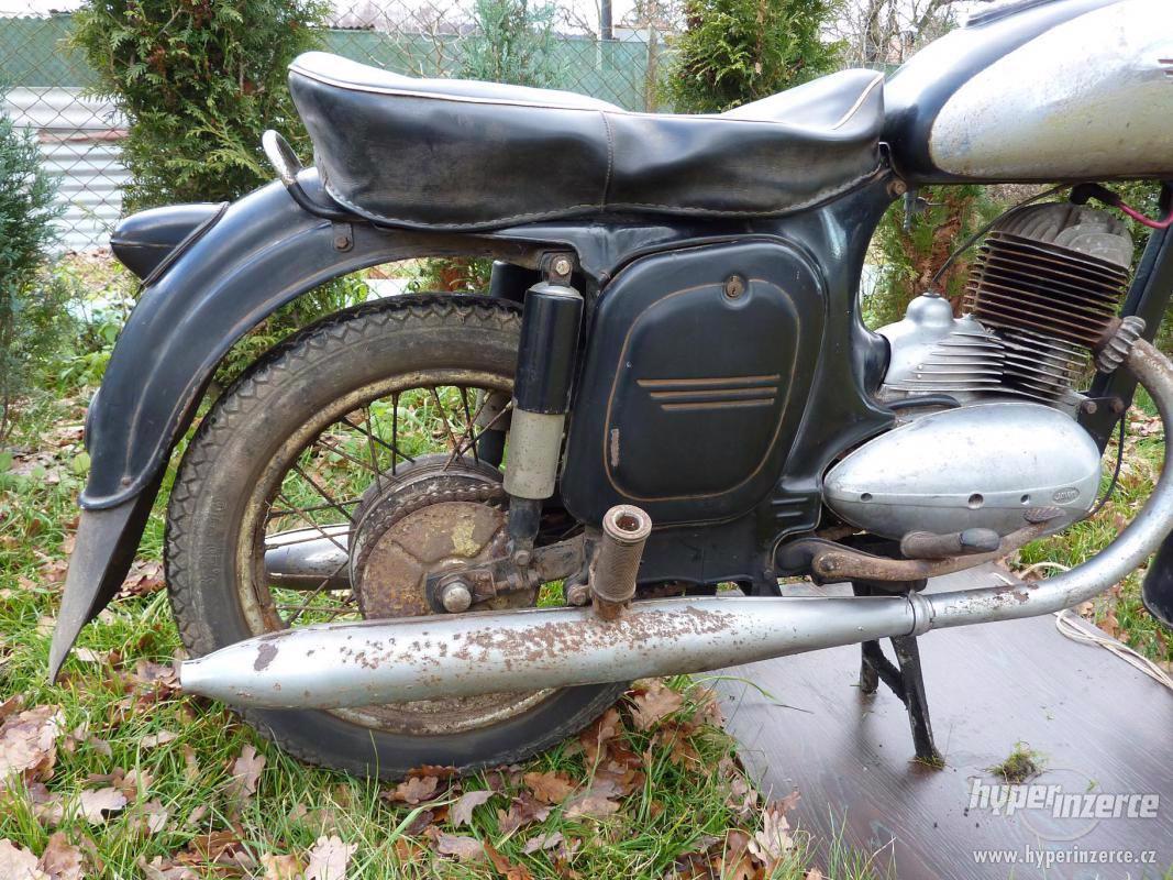 PRODÁM JAWA 250/353 ROK 1957 K RENOVAC I ! - bazar - Hyperinzerce.cz