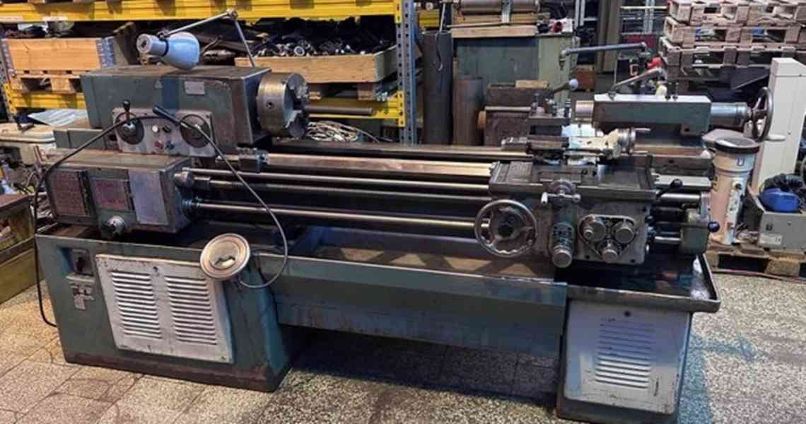 Soustruh hrotový SV 18 RA/1000 - bazar - Hyperinzerce.cz