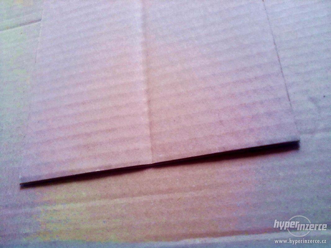 Kartonové ochranné rohy 3VVL 88,5cm NOVÉ - bazar - Hyperinzerce.cz