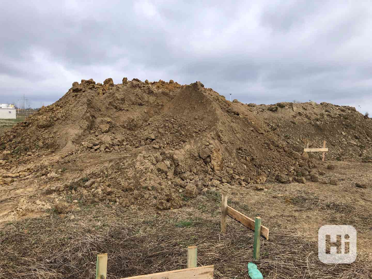 Výkopová zemina - bazar - Hyperinzerce.cz