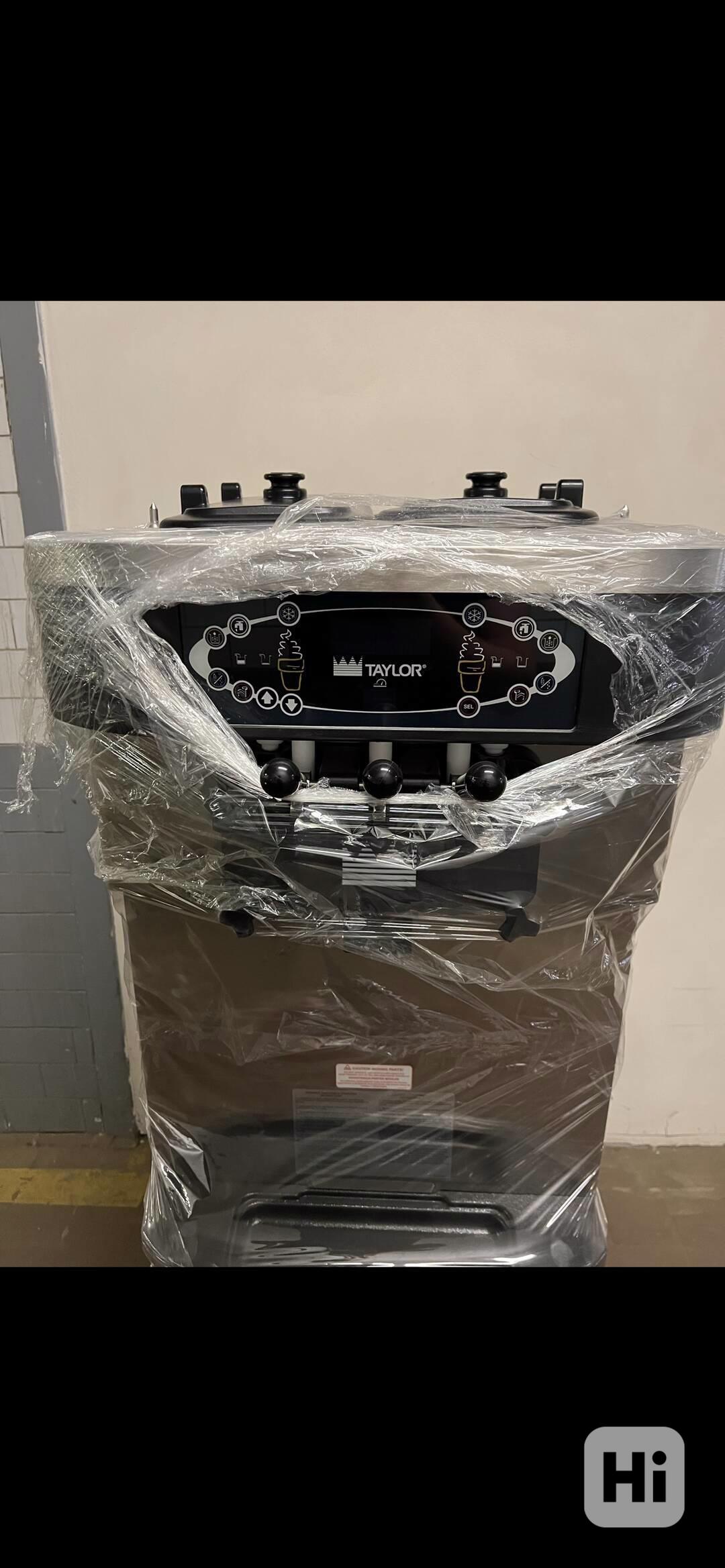 Zmrzlinový stroj - Taylor C722 - bazar - Hyperinzerce.cz