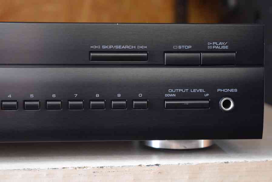 YAMAHA CDX-580 VÝBORNÝ CD PŘEHRÁVAČ !! - bazar - Hyperinzerce.cz