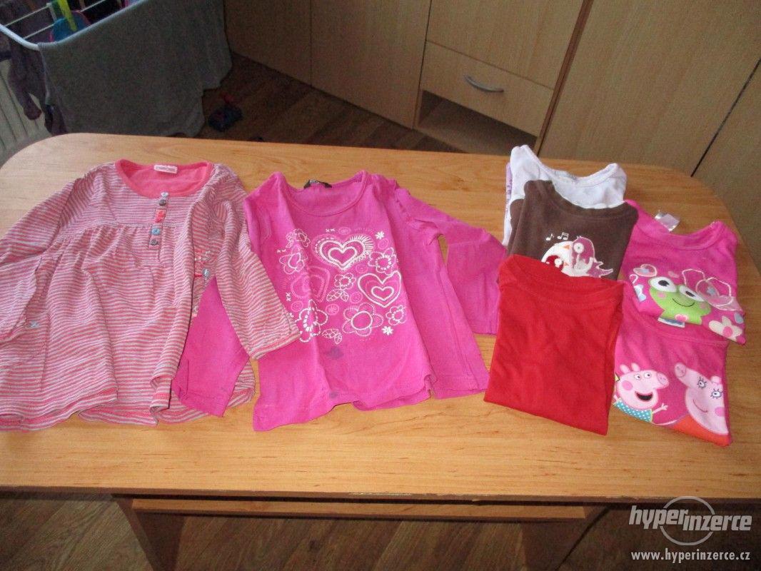 Balík oblečení pro malou slečnu - více jak 80 kusů - bazar - Hyperinzerce.cz