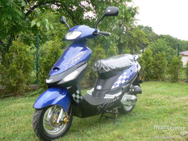 Nový skútr FOXX, 50cc, čtyřtakt s SPZ - bazar - Hyperinzerce.cz