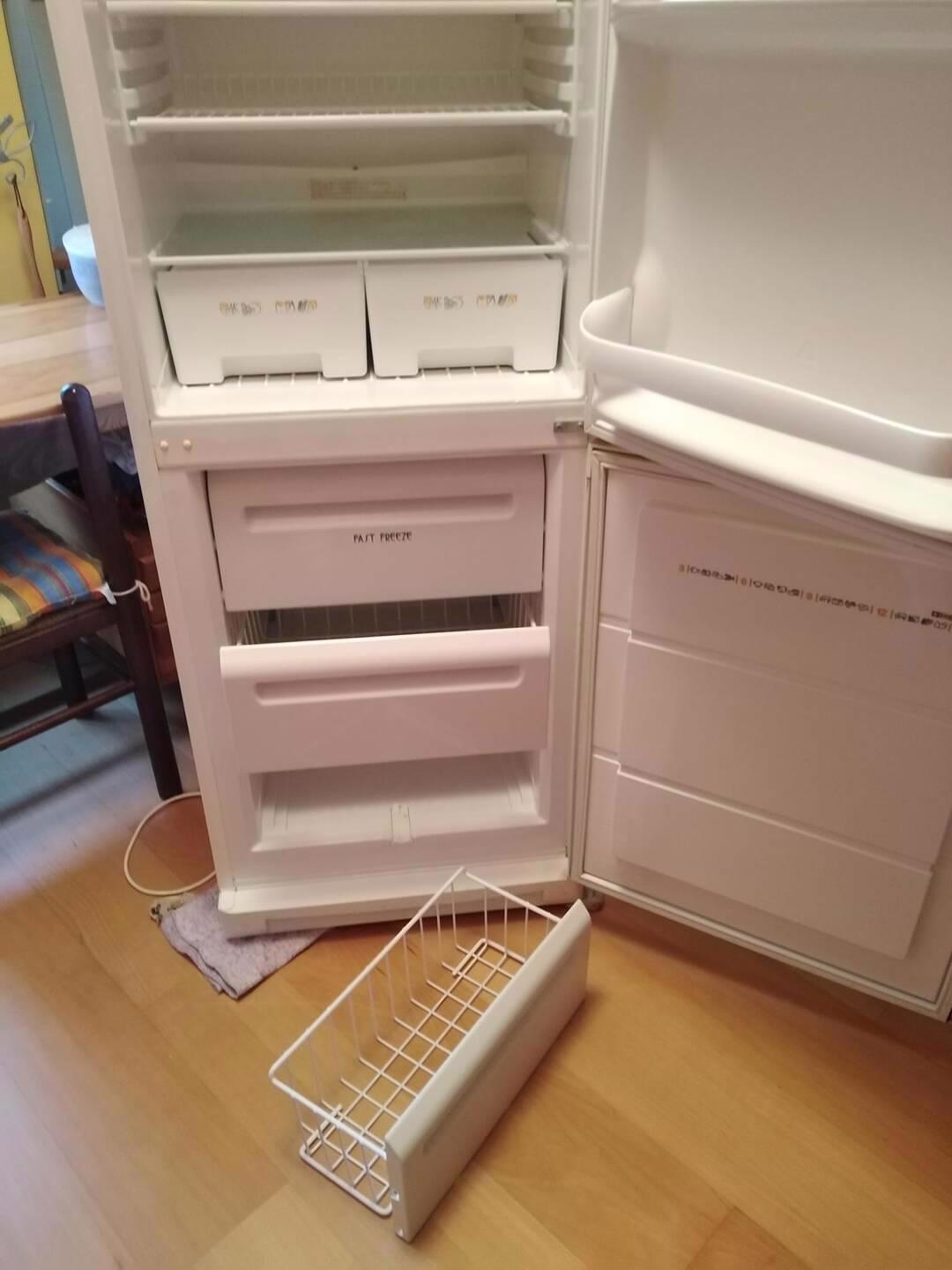 Lednice s mrazákem - kombinovaná chladnička - bazar - Hyperinzerce.cz