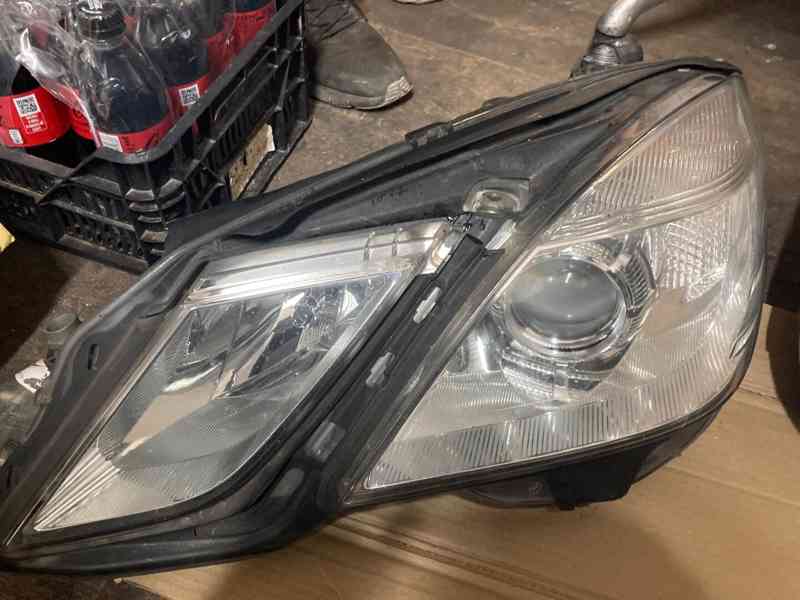 MERCEDES LAMPY W212/W221 VICE KUSU - bazar - Hyperinzerce.cz
