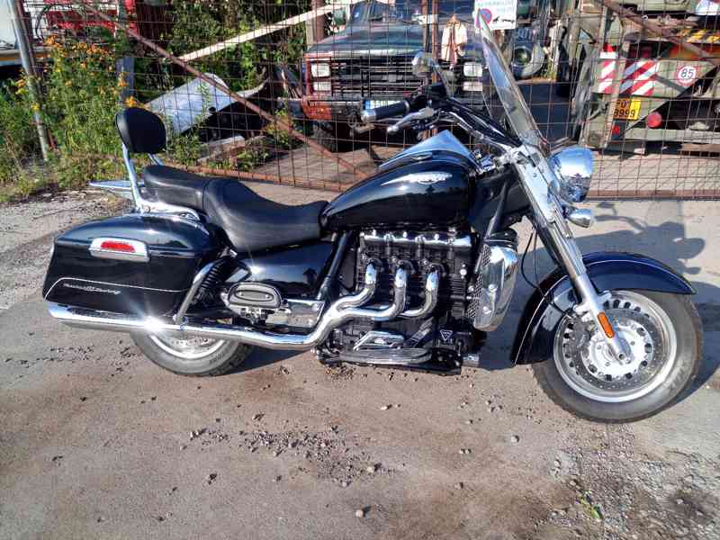 Triumph Rocket III Touring - bazar - Hyperinzerce.cz
