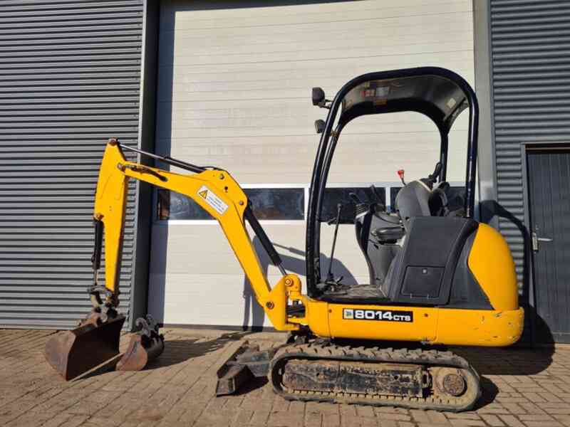 Mini rýpadlo JCB 8014 - bazar - Hyperinzerce.cz