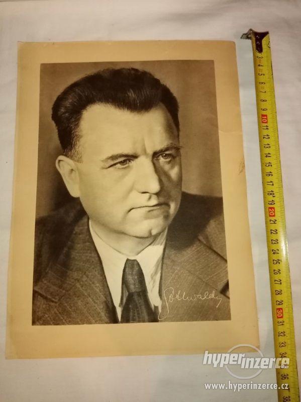 Klement Gottwald - portrét z obrazu bývalého prezidenta - bazar ...