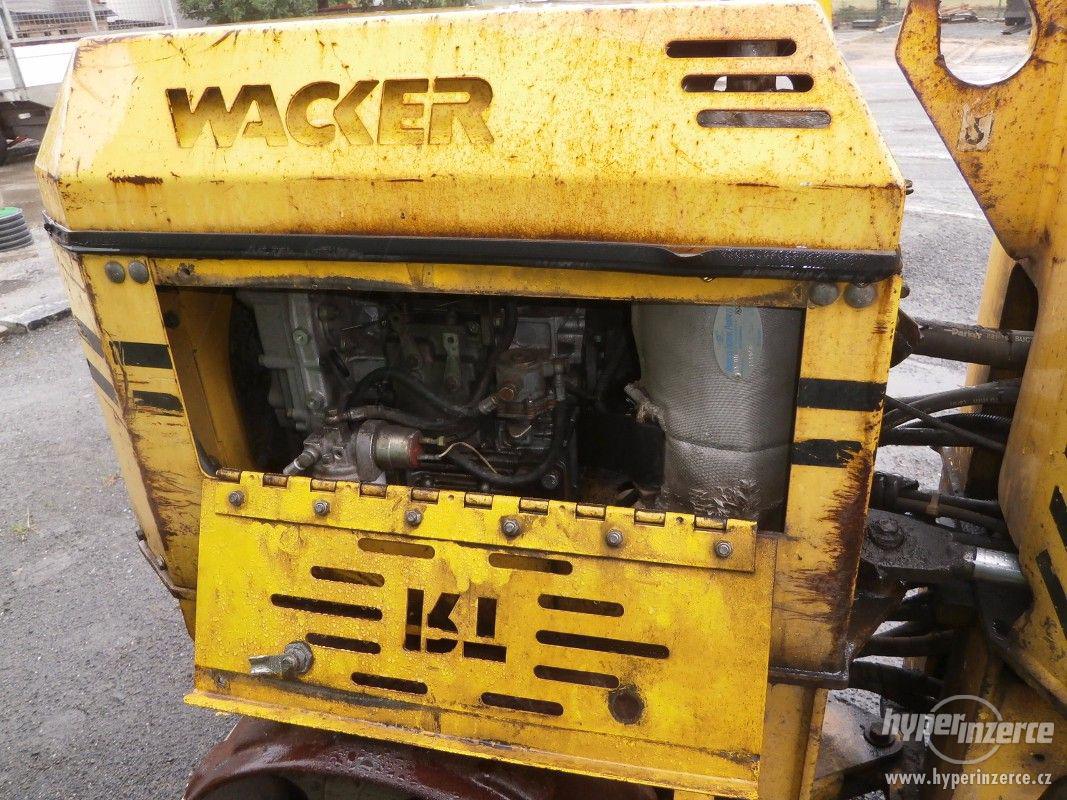 Vibrační válec Wacker Neuson RT820 - bazar - Hyperinzerce.cz