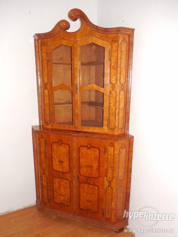 Barokní intarzovaná rohovka - bazar - Hyperinzerce.cz
