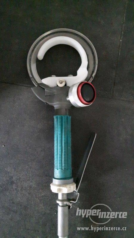 WHIZARD WHEEL Knife - BETTCHER INDUSTRIES - bazar - Hyperinzerce.cz