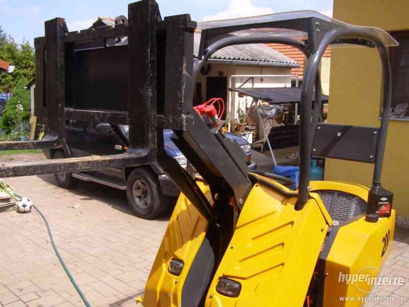 mini-nakladač univerzální komunální stroj - bazar - Hyperinzerce.cz