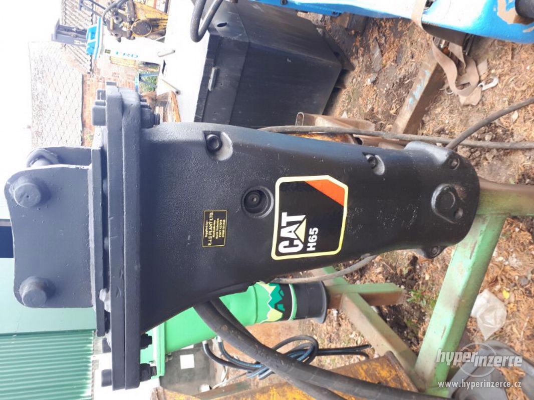 Hydraulické kladivo Cat H65 - bazar - Hyperinzerce.cz