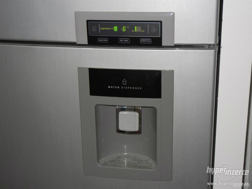 Velká, "americká" Lednice s mrazákem LG - bazar - Hyperinzerce.cz
