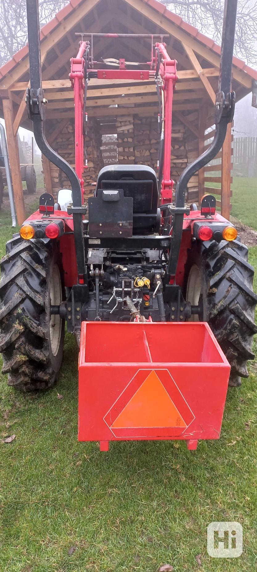 Silný malotraktor Branson (45 HP!) - bazar - Hyperinzerce.cz