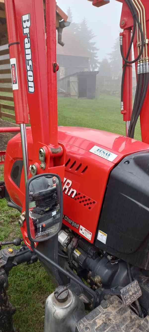 Silný malotraktor Branson (45 HP!) - bazar - Hyperinzerce.cz