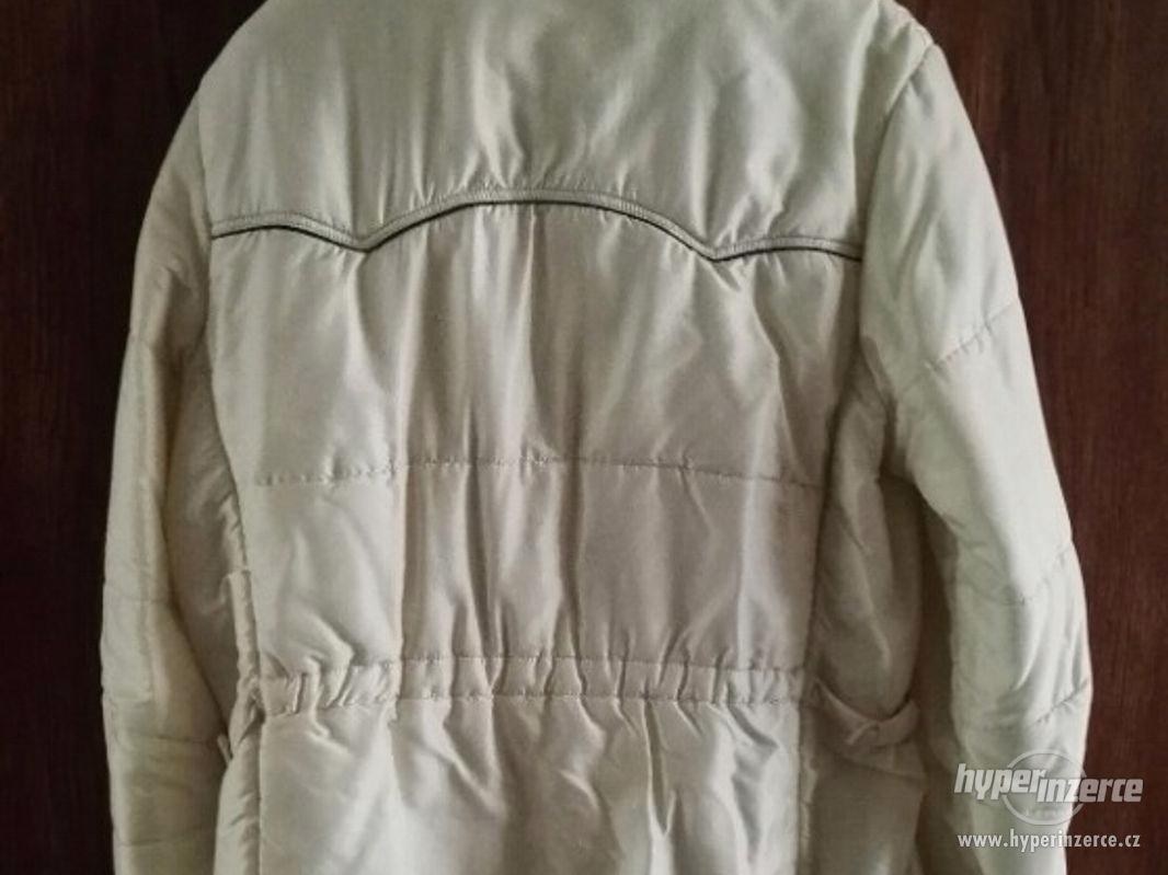 Dámská Bílá Bunda s Kapucí / vel. XL - bazar - Hyperinzerce.cz