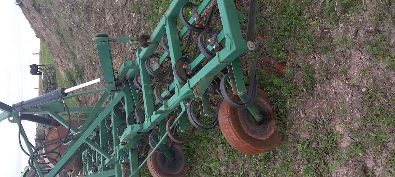 Kombinator - bazar - Hyperinzerce.cz