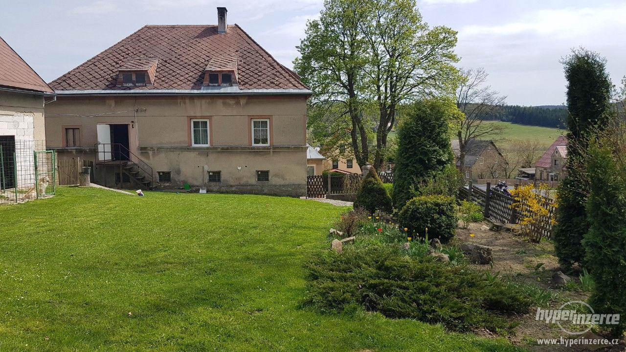 Prodej domu v Kovářské se zahradou 2244 m2 +hospodář. stavba - bazar - Hyperinzerce.cz