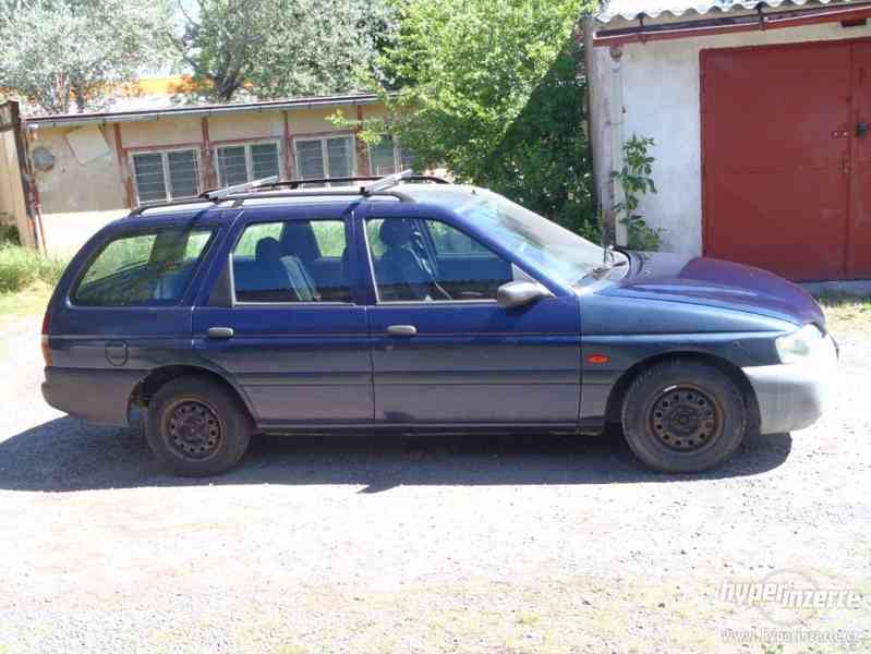 Ford Escort Combi - bazar - Hyperinzerce.cz