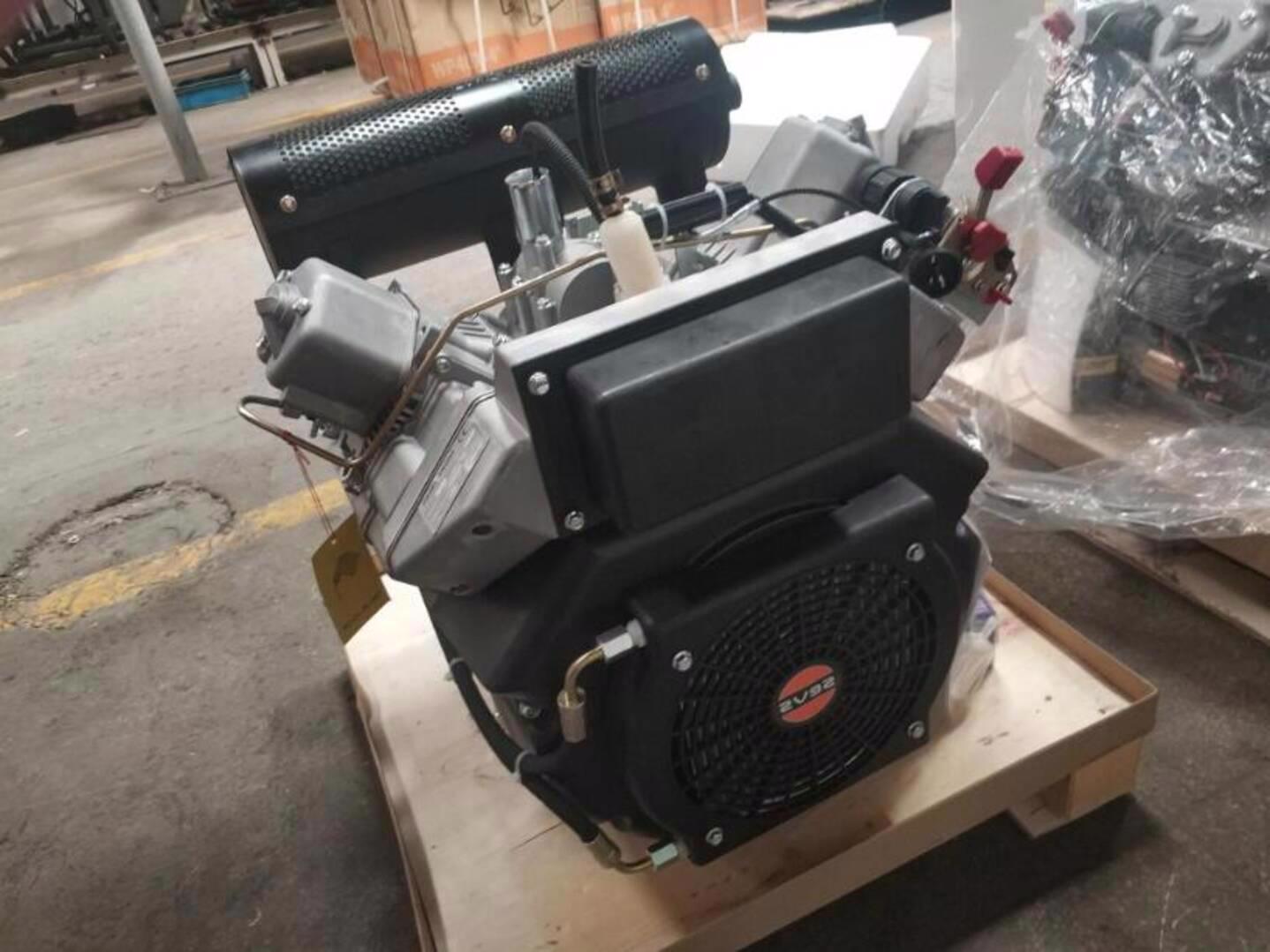 NAFTOVY MOTOR GREEN POWER Elektro /Rucni START - bazar - Hyperinzerce.cz