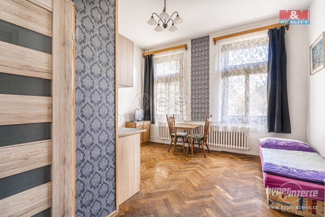 Pronájem bytu 1+kk, Česká Kamenice, ul. Dukelských hrdinů - bazar - Hyperinzerce.cz