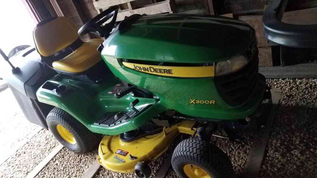 2013 JOHN DEERE X300R - bazar - Hyperinzerce.cz