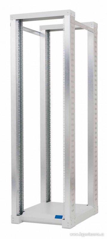 Server rack 19" rack 45U 600x800 Triton - bazar - Hyperinzerce.cz