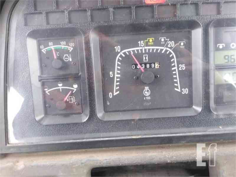 Traktor NEW HOLLAND 8160 - bazar - Hyperinzerce.cz