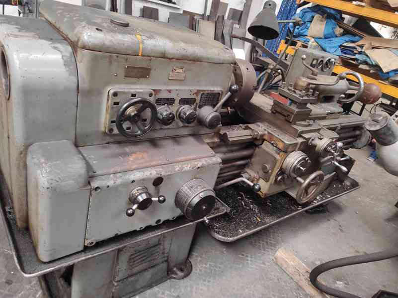 Soustruh - bazar - Hyperinzerce.cz