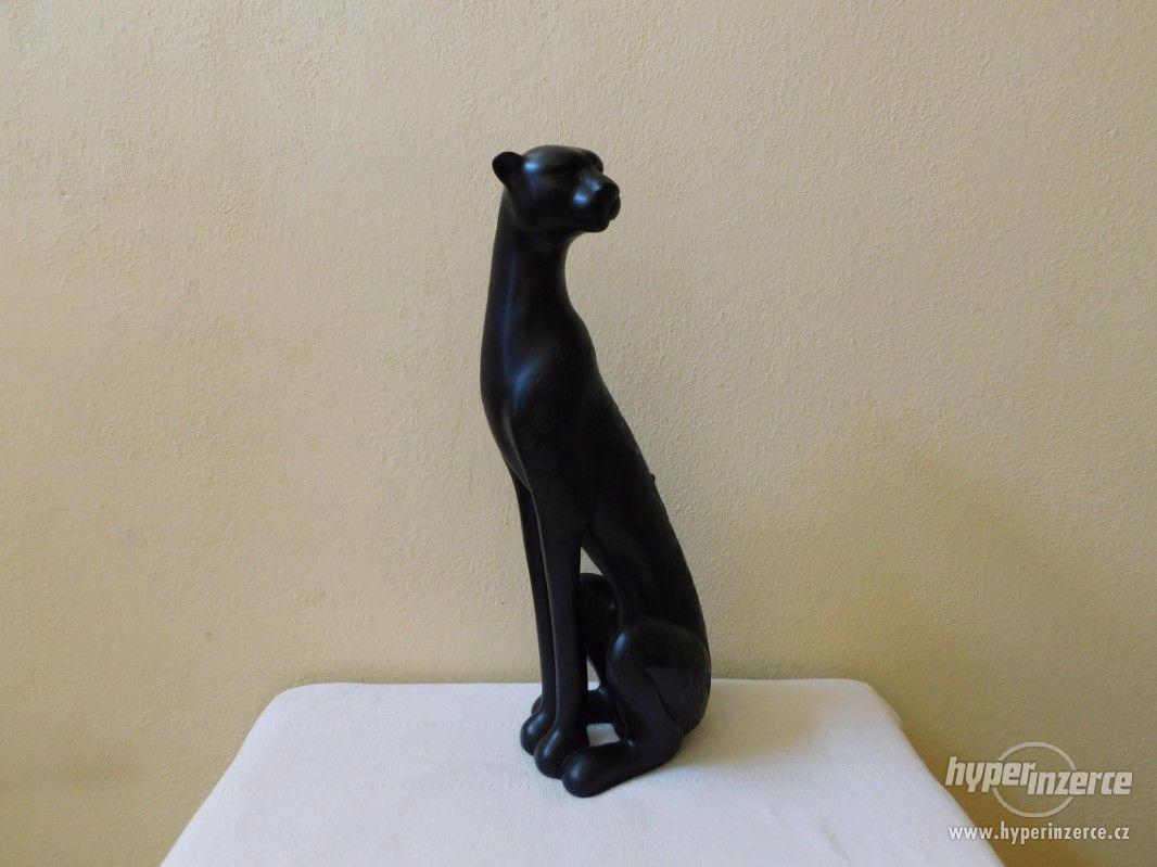 Černý leopard - socha - bazar - Hyperinzerce.cz