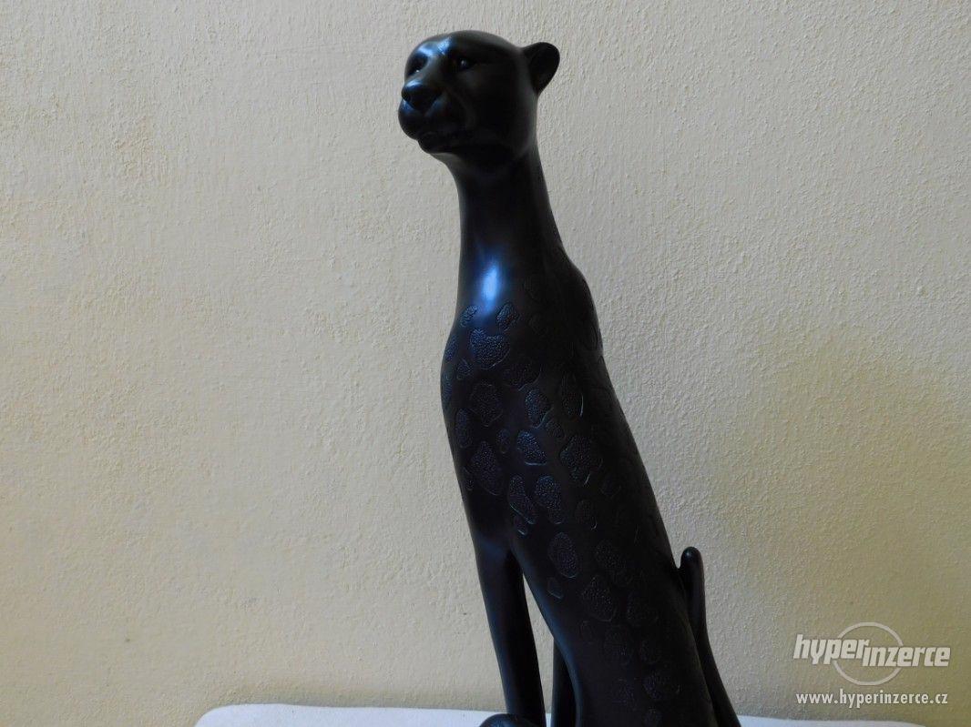 Černý leopard - socha - bazar - Hyperinzerce.cz