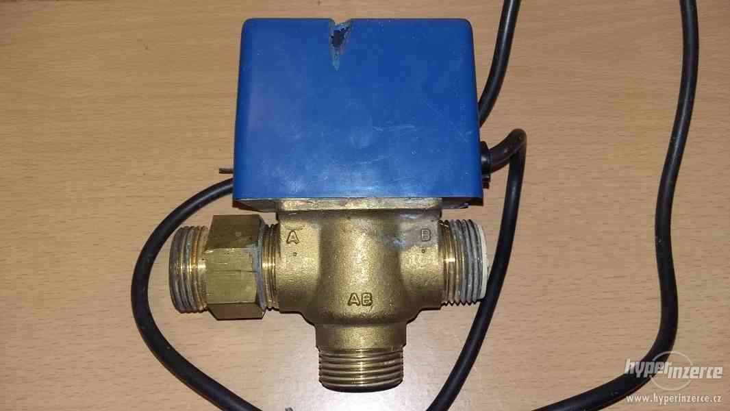 Trojcestný motorický ventil pro kotle MORA. - bazar - Hyperinzerce.cz