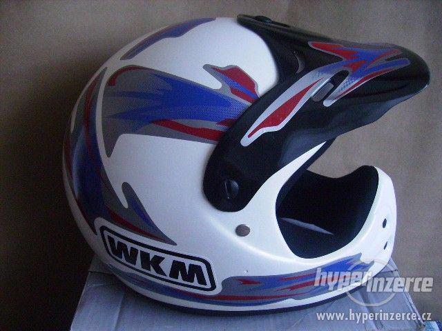 Moto helmy, moto přilbycestovní i krosové nové zabalené - bazar ...