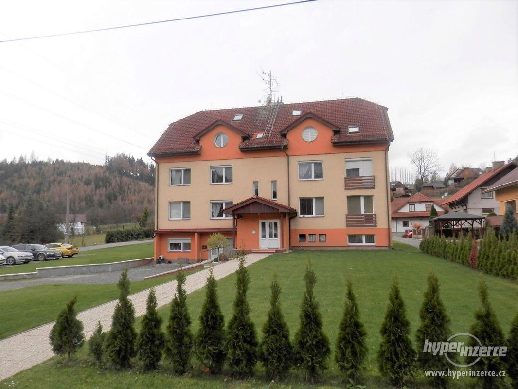 Prodej nadstandardního bytu 3+1, Rožnov pod Radhoštěm. - bazar - Hyperinzerce.cz