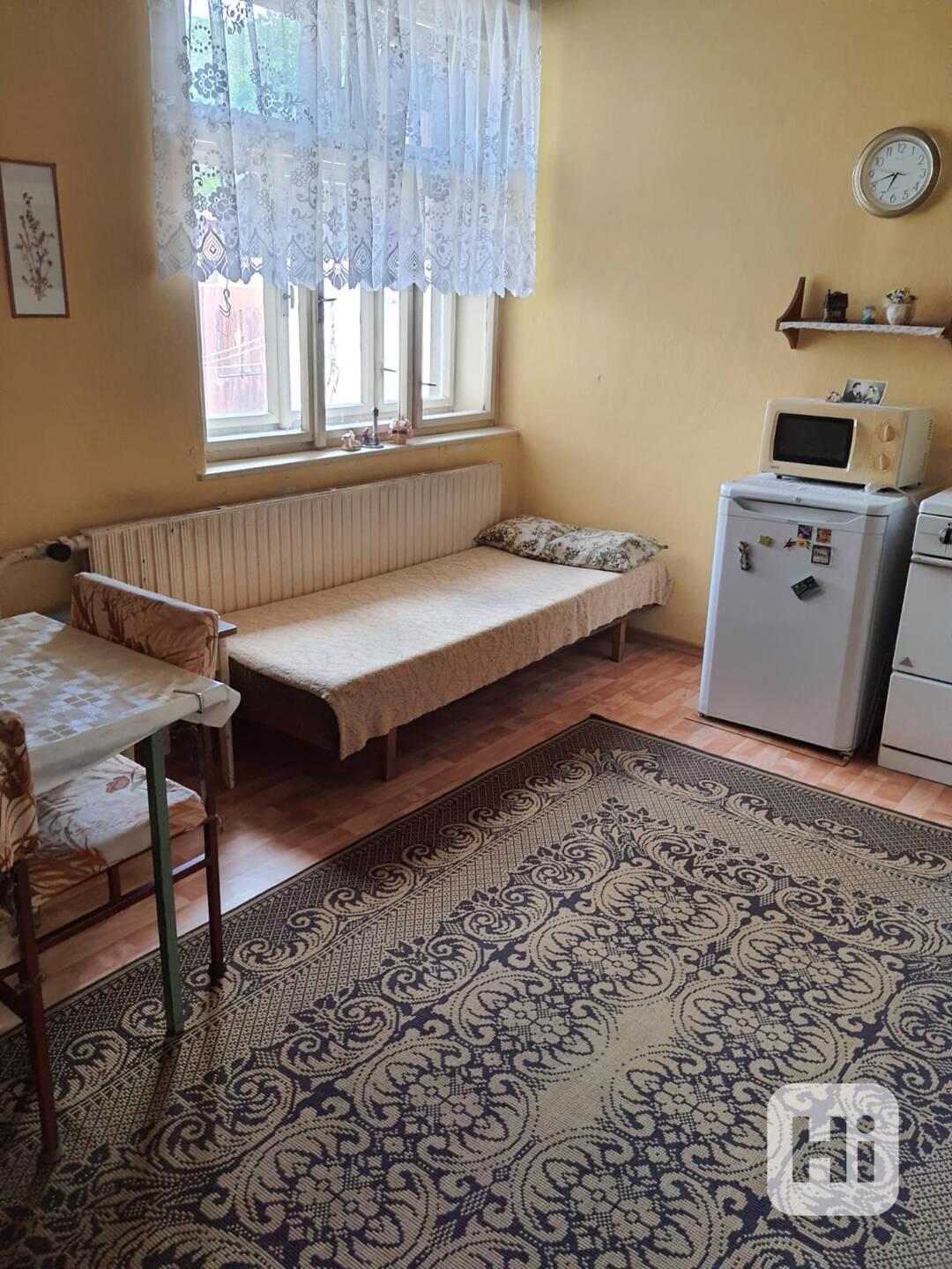 PRODEJ RODINNÉHO DOMU 4+KK SE ZAHRADOU - bazar - Hyperinzerce.cz