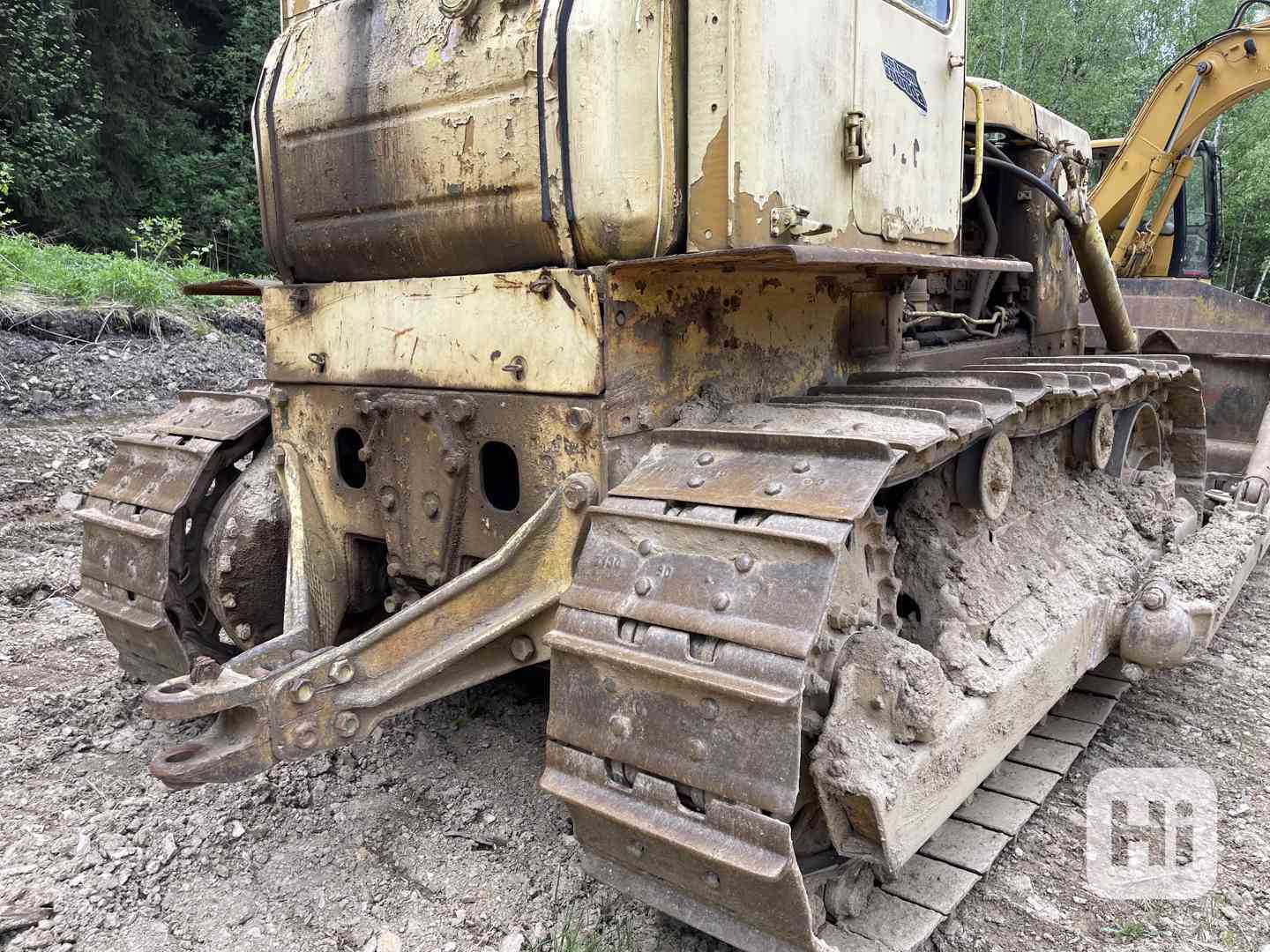 Buldozer STALINEC T - 130 - bazar - Hyperinzerce.cz